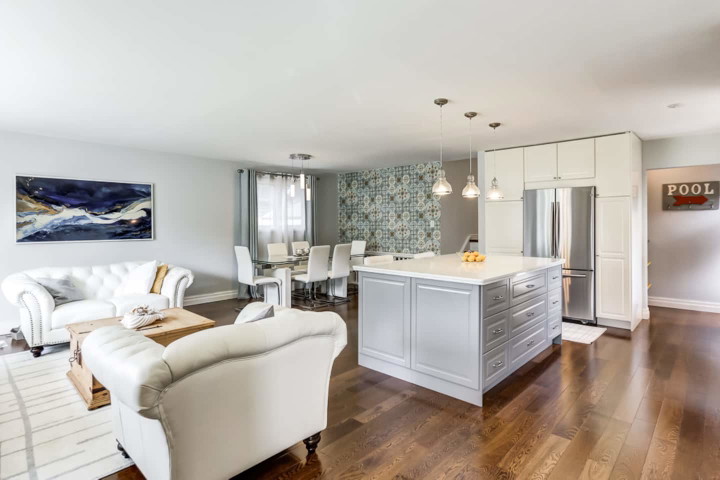 Modern Luxury House W/ev Charger & Heated Pool - Burlington