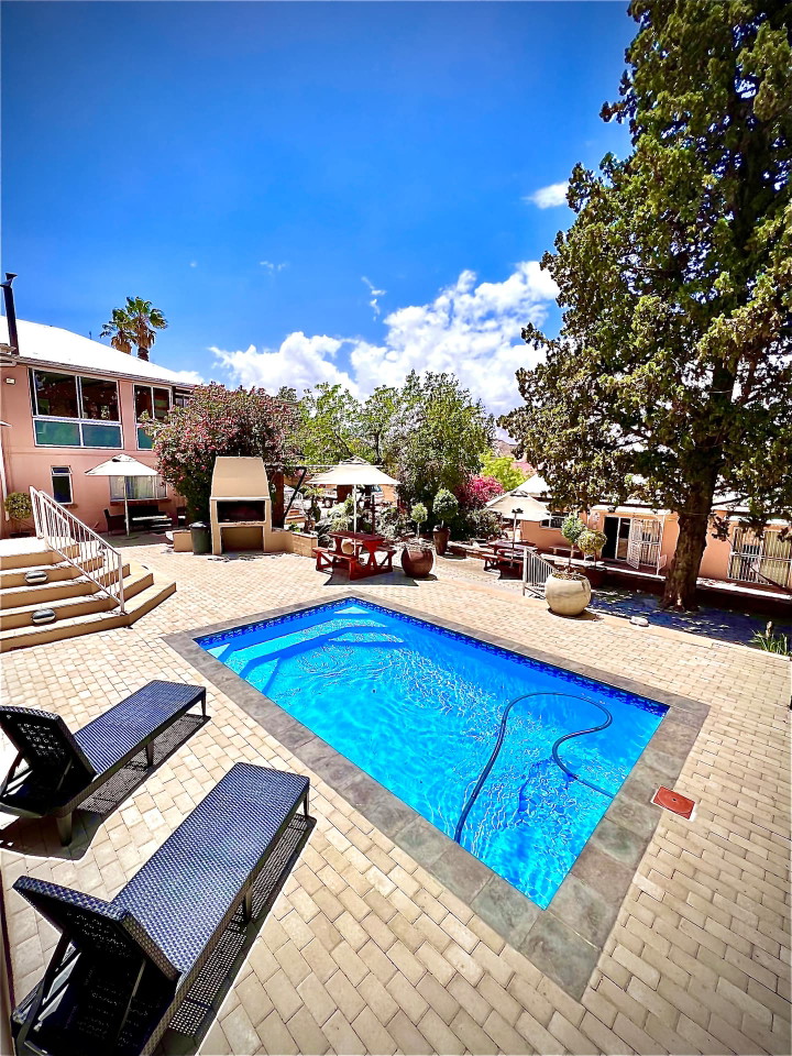 Group Getaway Home - Springbok