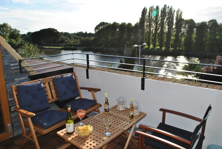 3bed Apartment - View Over Thames - Kingston upon Thames