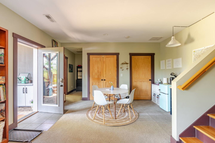 Viewy West Side Garden Apartment - Asheville, NC