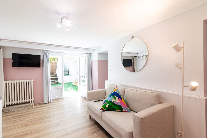 Life In Pink / Cozy Apartment / City Center - Auch