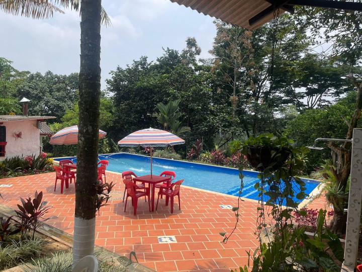 Agradable Casa De Campo Con Piscina - Villavicencio