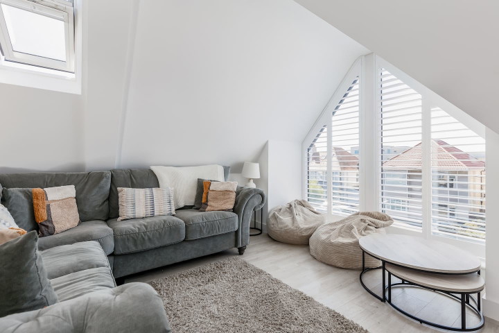 Modern 2 Bed In Southbourne | Parking | Ev Charger - Mudeford