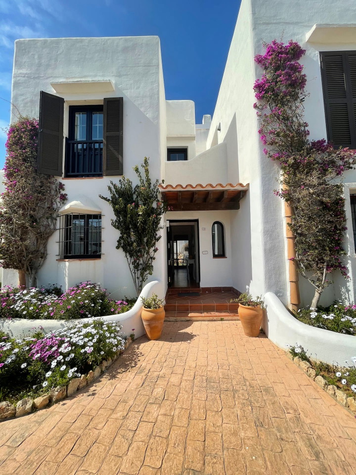A Townhouse Villa Surrounded By Gardens And Swimming Pools - Cala d'Or