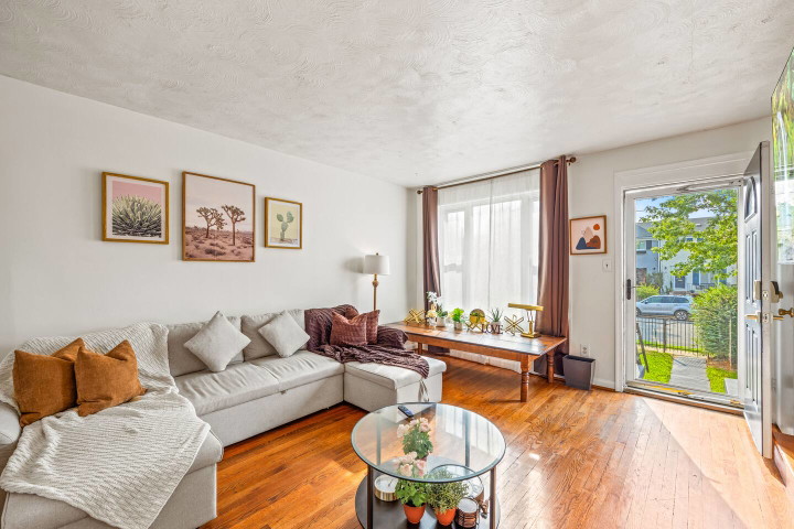 |~|2 King Bed|~|free Parking|~|vintage Retreat |~| - Alexandria, VA