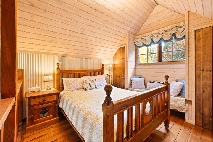 The Barn - Independent Cottage With Fireplace, Spa - Dandenong Ranges