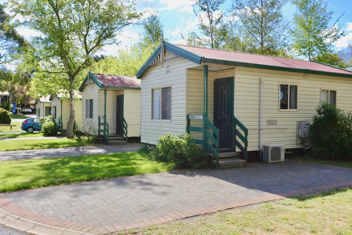 Imperial Budget Cabin - No Pets Allowed - Oberon
