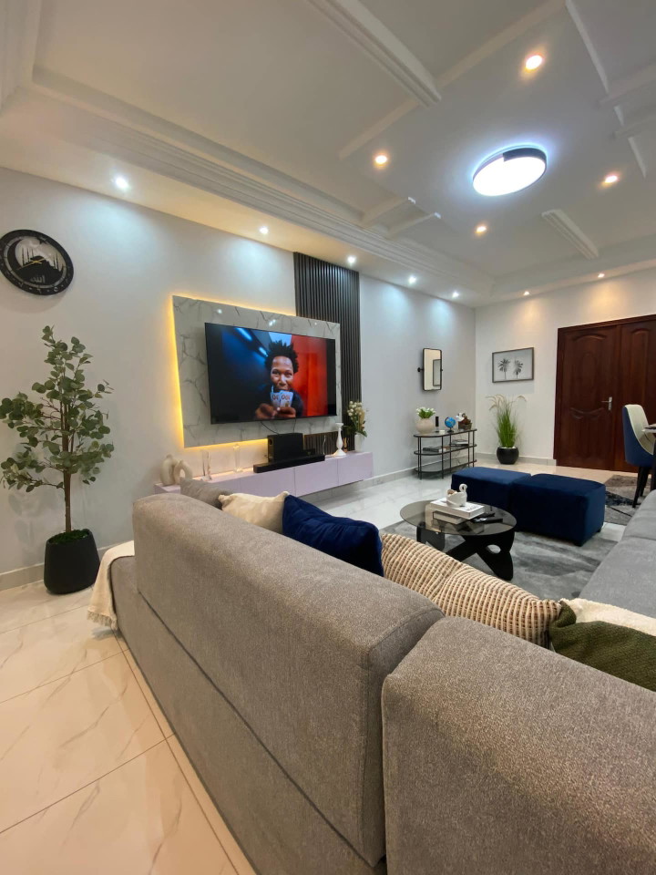 Group + Air Conditioning + Wifi + Caretaker + 2 Bedrooms | Kotto - Cameroon