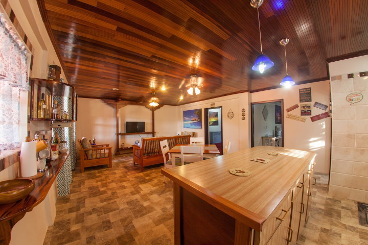 Captains Suite (3-a) 2 Bedroom - Gold Standard - Belize