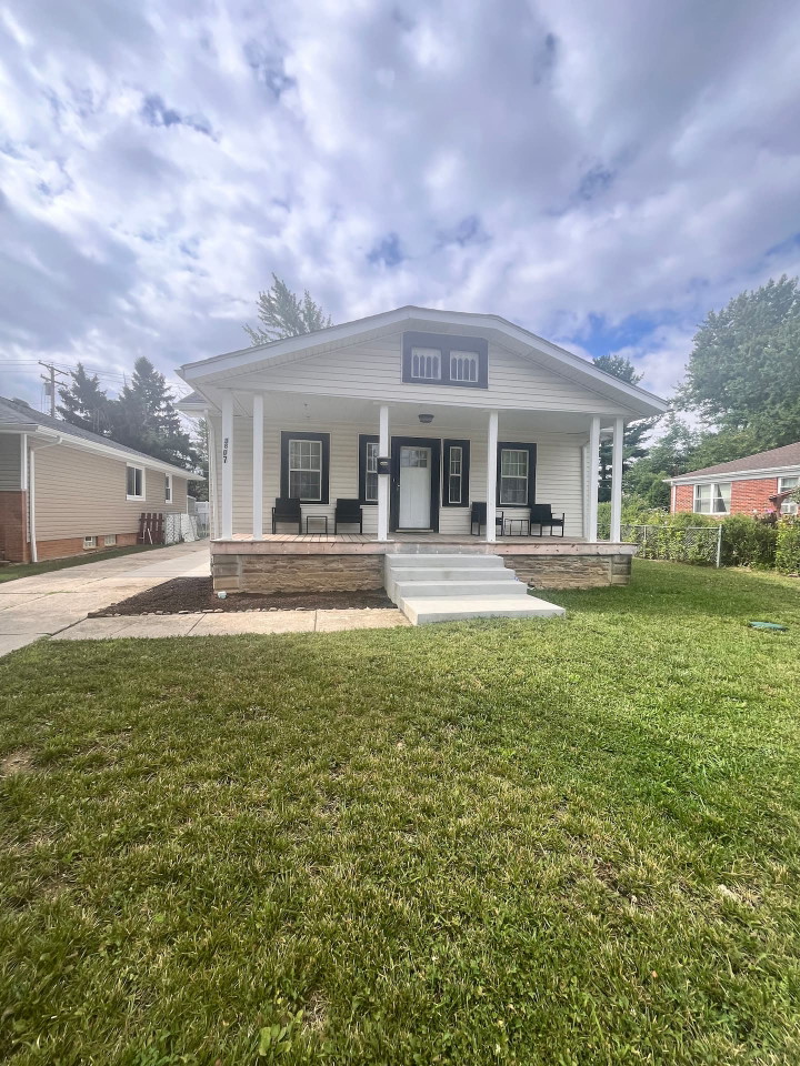 Cozy, Brand New And Charming! - Parma, OH