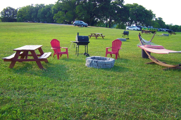 Pitch-a-tent 4 - Gallatin, TN