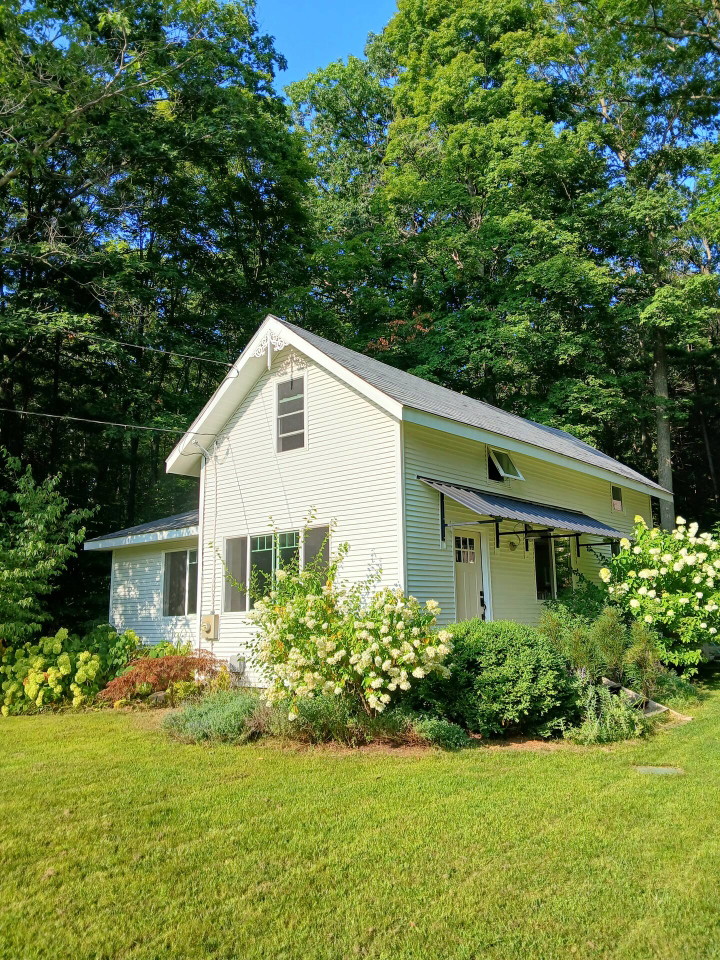 North Lake Leelanau Farm House - Leland, MI