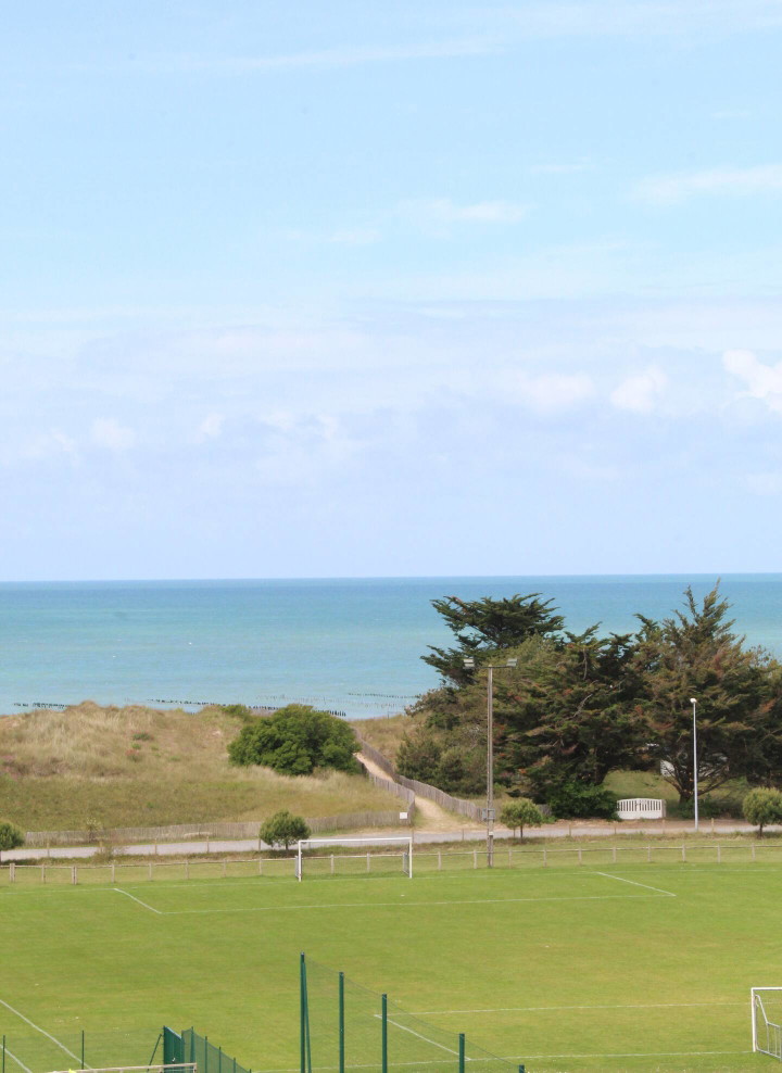Appartement Vue Mer Avec Balcon Et Terrasse - Granville