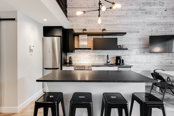 Charming Redesigned Condo-10 Minutes From Mountain - Mont-Tremblant