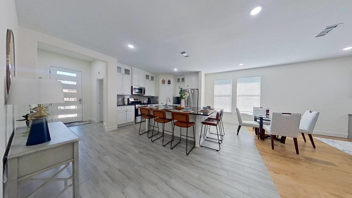 Spacious 4 Bedroom Home Near At&t Stadium-10 Guest - Arlington, TX