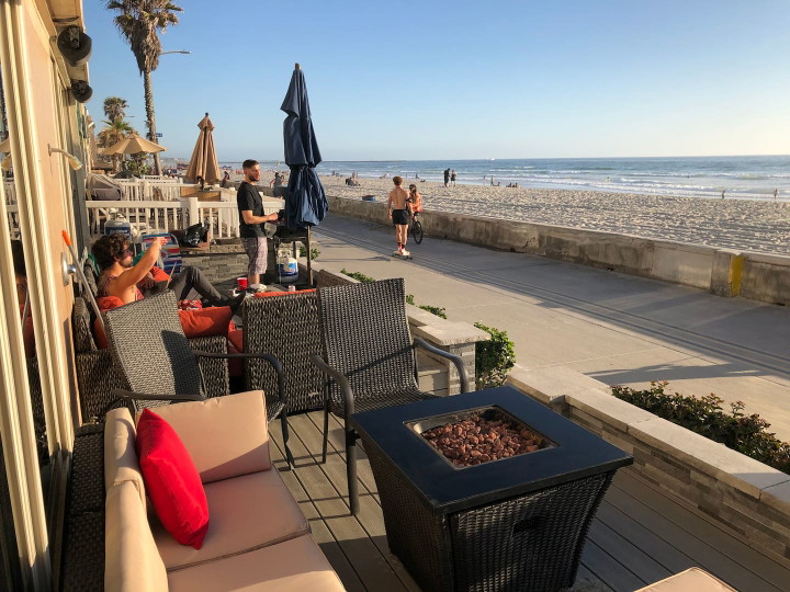 Ocean Front On Mission Beach! -Large 2br/2ba, Beach Patio, Firepit, Bbq, Parking - San Diego, CA