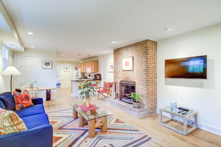 Bright, Spacious 1br By Eastern Market And Capitol - State of Washington
