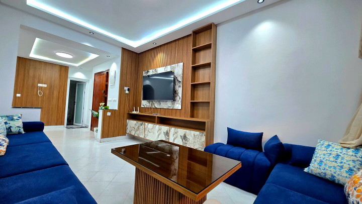 Appartement 100m² Avec Terrasse, 2 Ch., Climatisé - Agadir