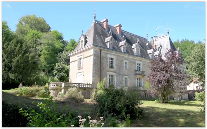 Le Chateau Du Logis, In The Heart Of The Perigord Limousin National Park - Périgord