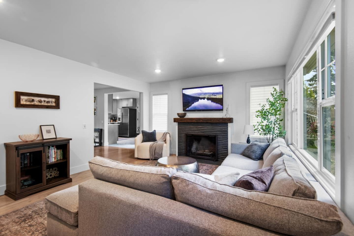 Central Stay W/treehouse! Near Downtown & Nature - Lake Oswego, OR