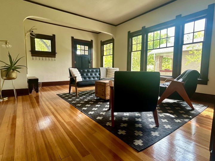 Steps To Campus: Immaculate Modern West + Vintage - Laramie, WY
