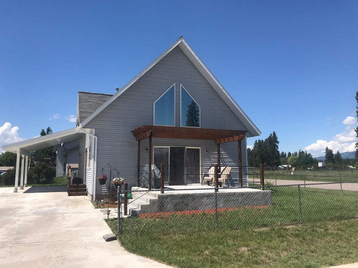 New Remodel Home ! Between Glacier & Whitefish - Columbia Falls, MT