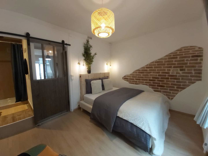 Coin De Brique Avec Patio(climatisé) - Alès