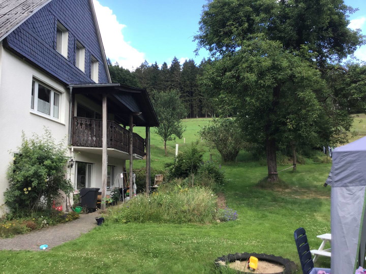 Natur Pur, Kühe Als Nachbar, Den See Vor Der Tür - Attendorn