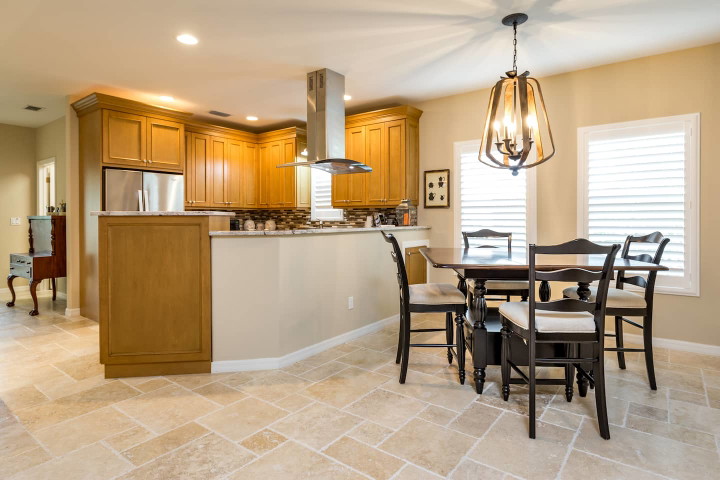 Home In The Heart Of Naples - Naples, FL