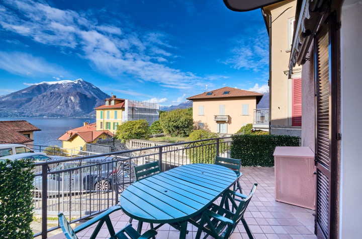 Appartamento Con Balcone E Vista Lago A Varenna - Varenna