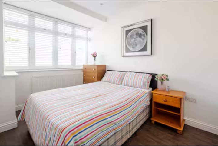 2bdr Ground Floor Apartment 40mins Central London - Dagenham