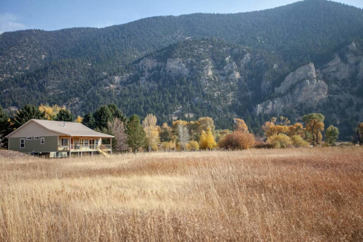 River Views And Front Porch Sitting In Paradise - Livingston, MT