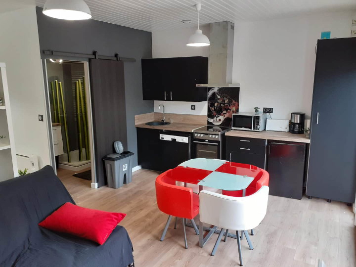 Studio Indépendant Avec Terasse à Pessac - Pessac