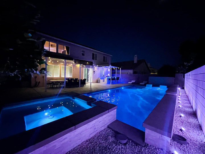 Coachella White House Pool,master Suite,game Room - Coachella, CA