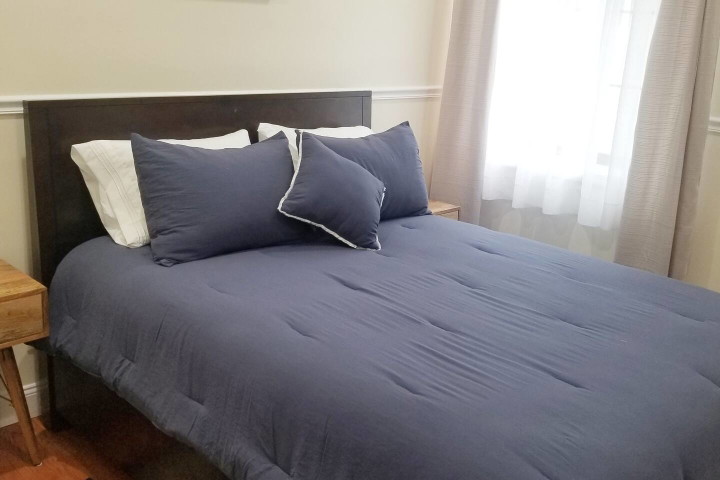 20-2 Quality Cribs - Freeport, NY