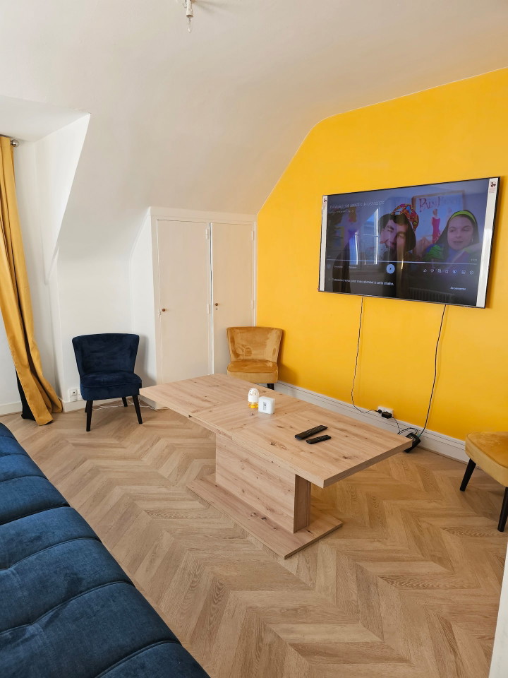 Cosy Travels - Les Andelys