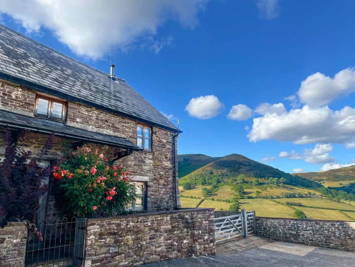 Mountain View Farm Cottage - Llangorse Lake