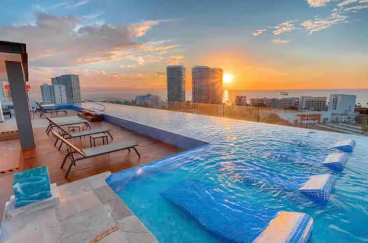 Apartment For 1 To 6 People One Block From The Beach. - Puerto Vallarta