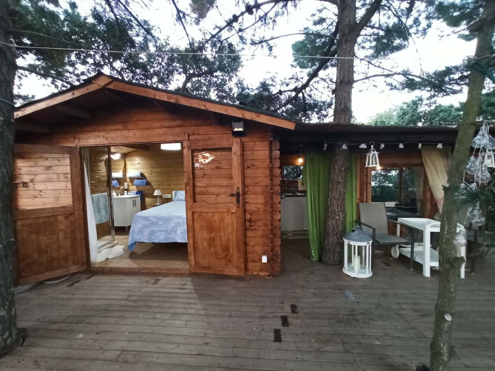 Cabana Núvol Sobre Pins. Bany Cuina  Gran Terrassa - Costa Brava
