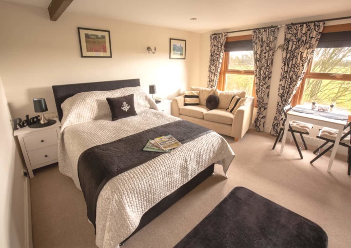 "The Retreat" At The Fox At Peasemore Country Pub - Oxfordshire