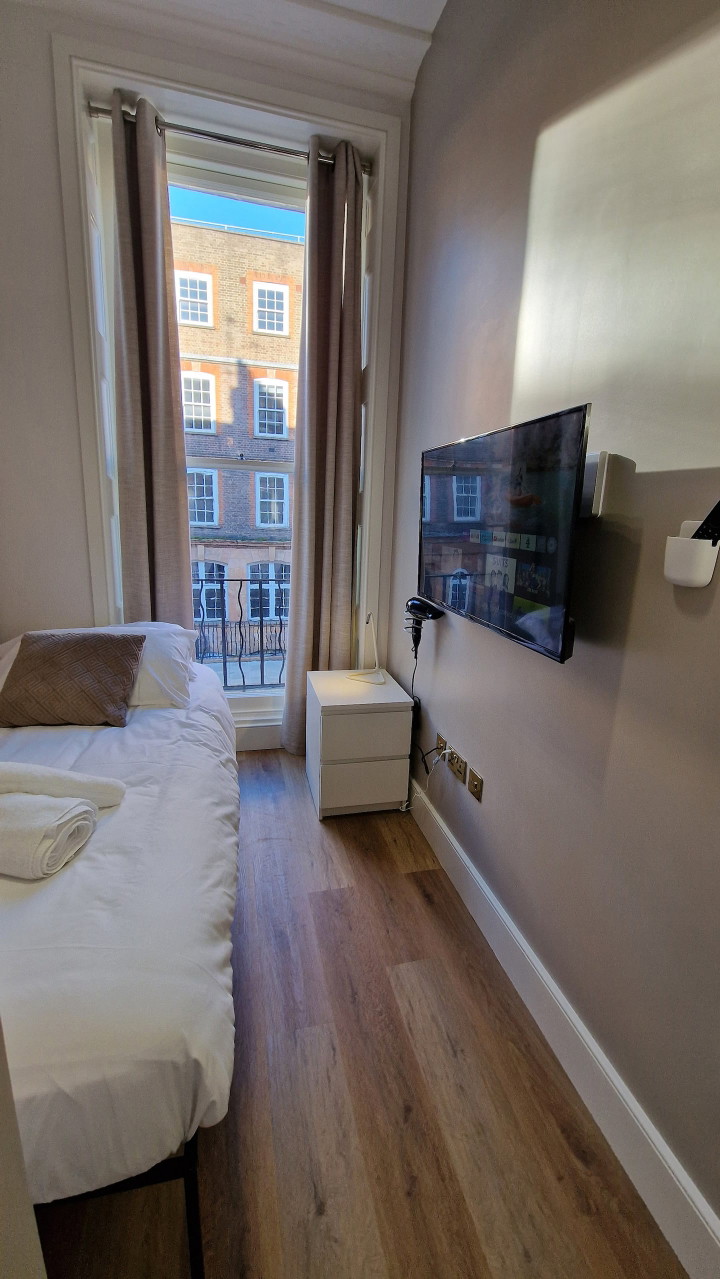 Room 7 - First Floor (Single) - London, UK