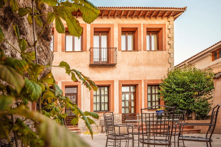 Extraordinaria Casa De 9 Dormitorios - Sigüenza