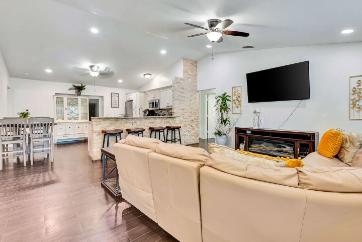 Private Half Home Near Warm Mineral Springs - North Port, FL