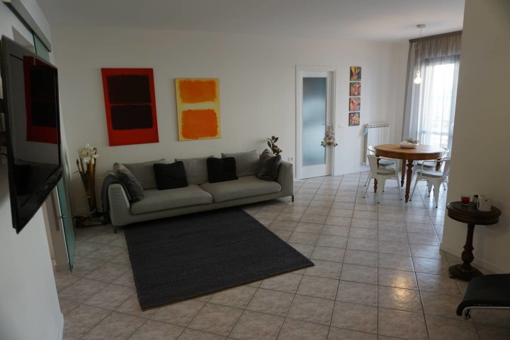 Lovely 2-bedroom Apartment With Hot-tub - Senigallia