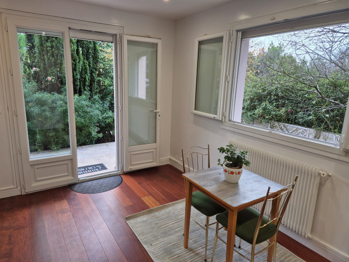 Superbe F2 Entièrement Rénové Terrasse Fleurie Wif - Le Raincy