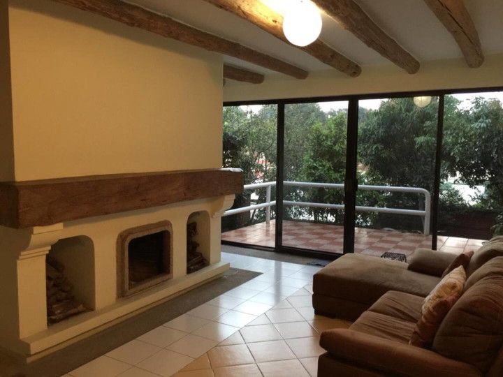 A Beautiful House With A Fireplace - Xalapa