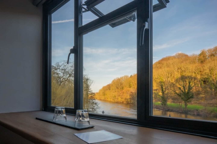 Coppett Room At Ye Old Ferrie Inn - Monmouth
