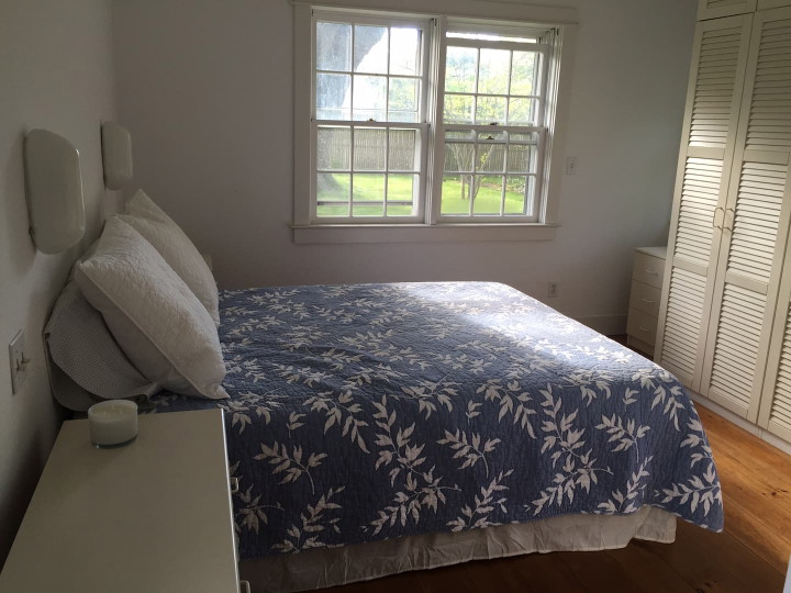 Sunny & Serene Private Cottage Near Downtown Eh - East Hampton