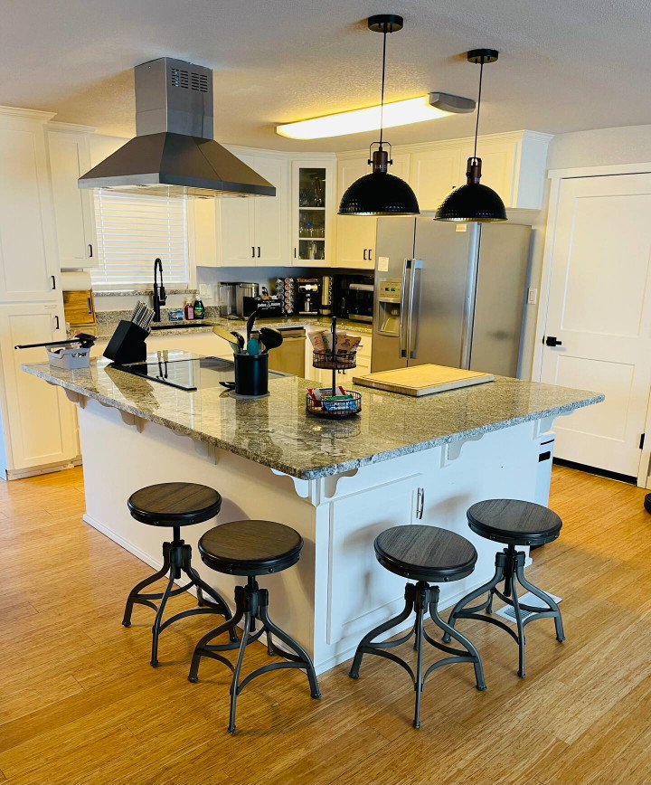 Sequoia House-home Away From Home - Medford, OR