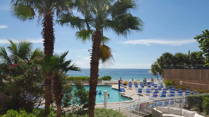 Balcony Ocean Direct View - Fort Lauderdale, FL
